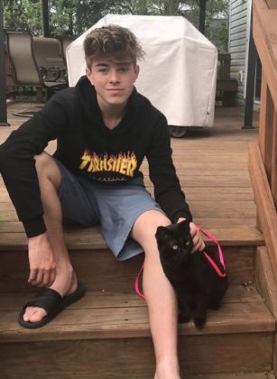 Who is Jeremy Hutchins? Wiki, Height, Age, Bio & Facts About YouTuber