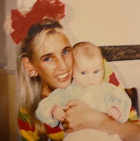 Billie Faiers Wiki - Age, Husband, Net worth, Family, Biography & More