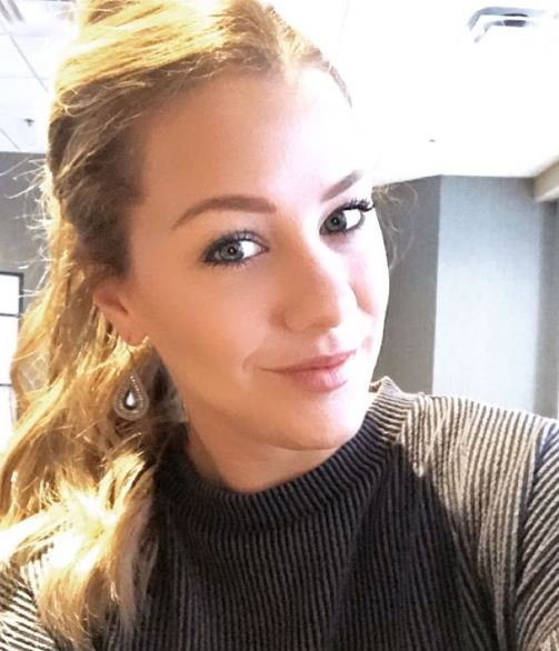 Who is Jolie Poirier? Wiki, Biography & Facts About Dustin Poirier's Wife