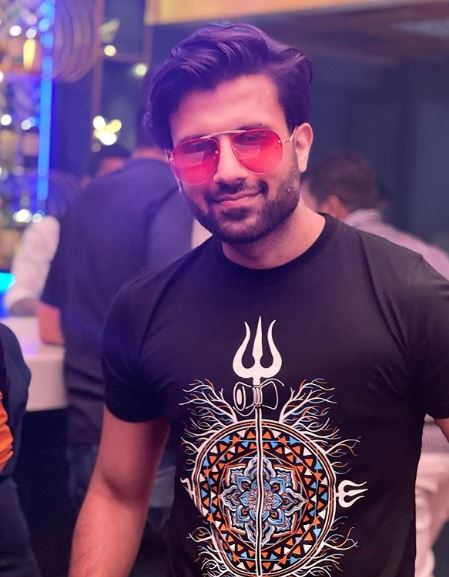 Who is Nikhil Jain? Wiki, Biography, Wife, Age, Family, Height, Net ...