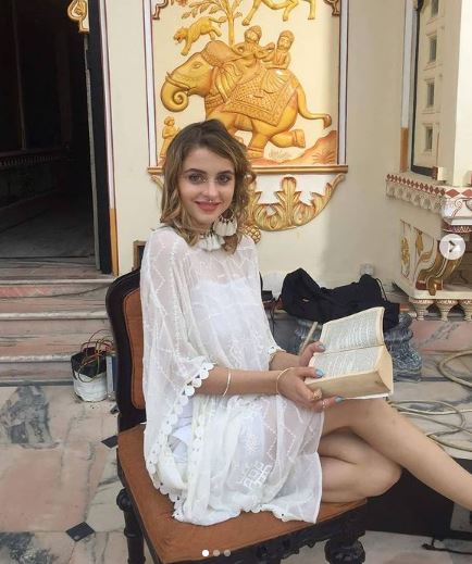 Ri Djavi Alexandra Wiki - Biography, Husband, Age, Death, Family, Net ...