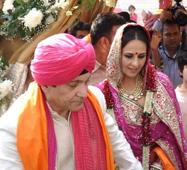 Who is Alka Bhatia? About Akshay Kumar Sister Wiki, Bio, Age, Husband ...