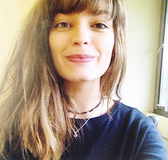 Who is Emma Mackey? Biography, Wiki, Height, Weight, Age, Parents ...