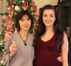 Who is Andrea Botez? Wiki, Biography, Age, Boyfriend, Family, Height ...