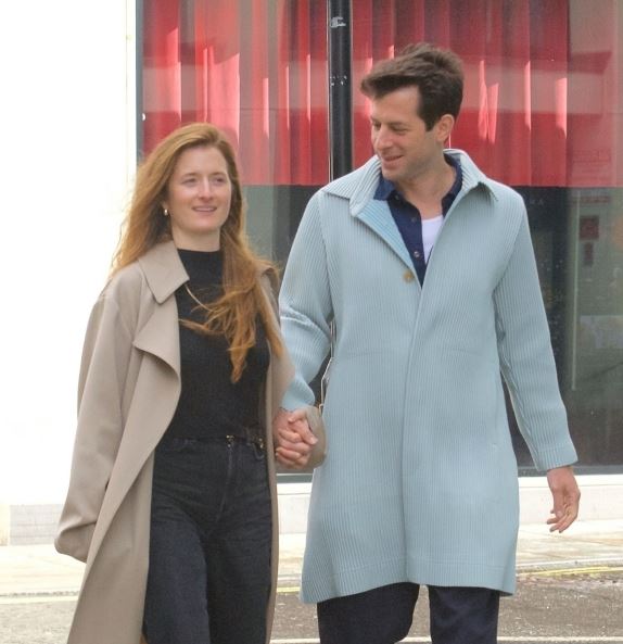 Who is Tay Strathairn? Wiki, Biography & Facts About Grace Gummer's Ex ...