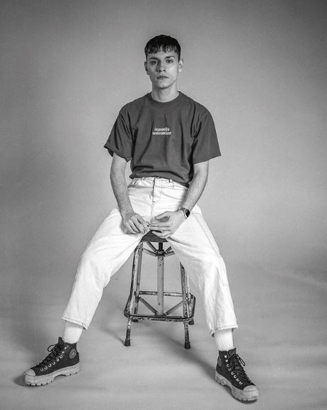 Who is Max Harwood? Wiki, Biography, Age, Girlfriend, Parents, Height ...