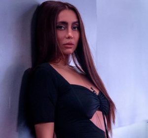 Who is Anusha Dandekar? Biography, Wiki, Age, Height, Husband, Parents ...