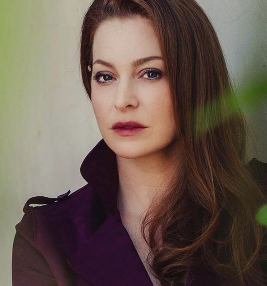 Who is Esme Bianco? Biography, Wiki, Net worth, Age, Husband, Ethnicity ...