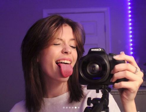 Who is Cora Tilley? Wiki, Biography, Boyfriend, Net Worth, Height, Age ...