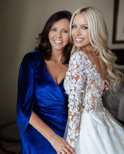 Who is Laura Little? Wiki, Biography, Net worth, Husband, Kids, Family ...