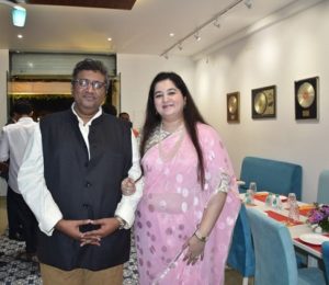 Adinath Mangeshkar Wiki [Lata Mangeshkar’s Nephew] Biography, Wife, Age ...