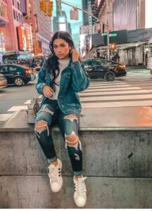 Who is Aisha Mian? Wiki, Biography, Ethnicity, Height, Age, Net Worth ...