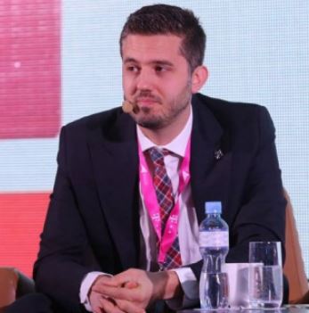 Chris Pavlovski Wiki [Rumble CEO] Biography, Net Worth, Wife, Salary ...
