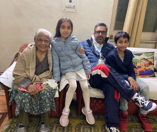 Ashneer Grover Biography, Wiki, Wife, Net worth, Parents, Family, Kids ...