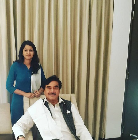 Pooja Shukla Wiki [Politician] Biography, Age, Husband, Parents, Caste ...