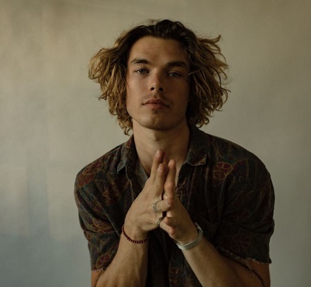Who is Sam Corlett? Wiki, Biography, Age, Height, Girlfriend, Parents ...