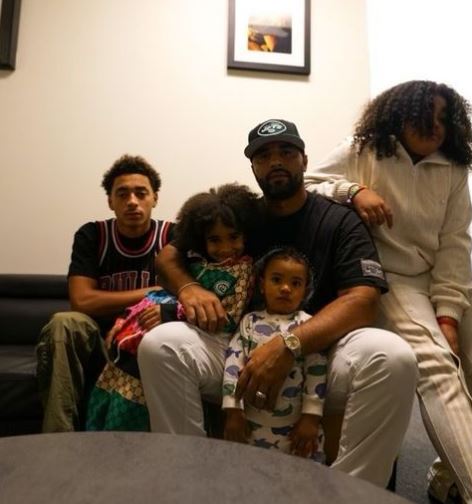 Who is Julez Smith? Wiki, Biography, Age, Girlfriend, Height, Parents ...
