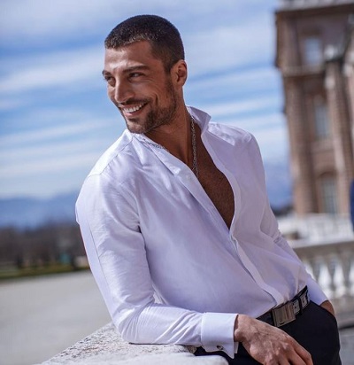 Who is Simone Susinna? Wife, Wiki, Biography, Age, Height, Net Worth ...