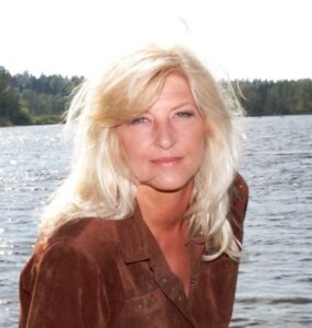 Susan Jacks Wiki, Age, Biography, Career, Height, Family, Parents ...