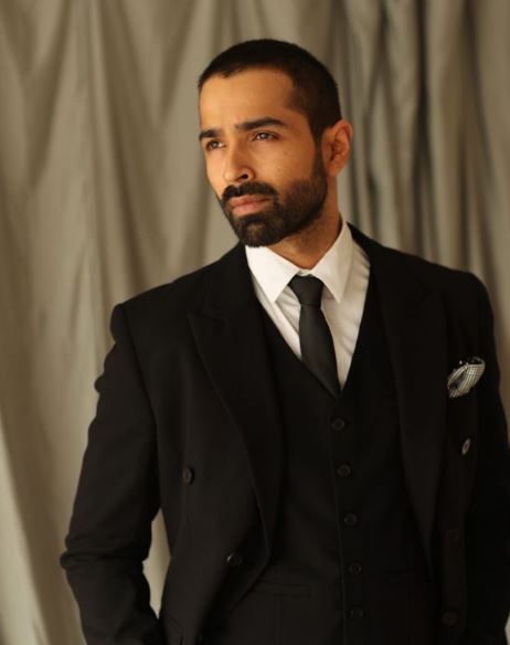 Varun Mitra Wiki, Age, Height, Career, Parents, Girlfriend, Movies, Net ...