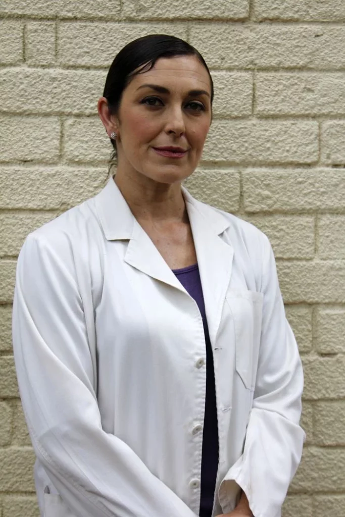 Camilla Waldman Husband, Age, Wiki, Biography, Kids, Son, Family, Net ...