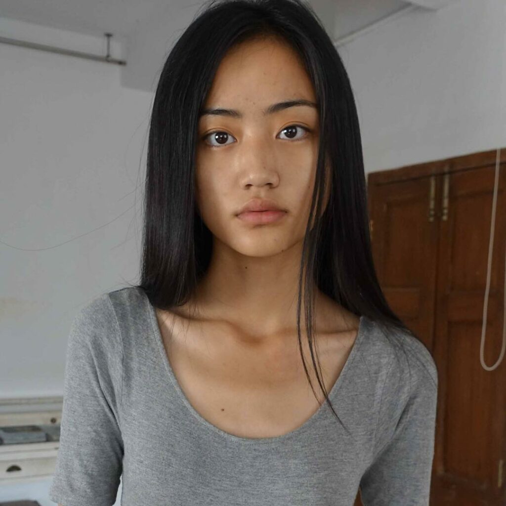 Carol Andrea Kevichusa (Anek) Biography, Age, Wiki, Family, Parents ...