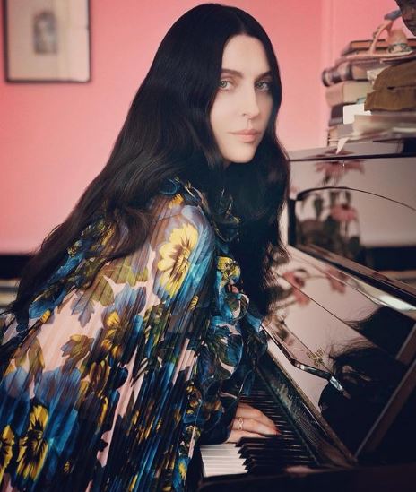 Susie Bick Wiki (Nick Cave's Wife) Age, Biography, Height, Net Worth ...