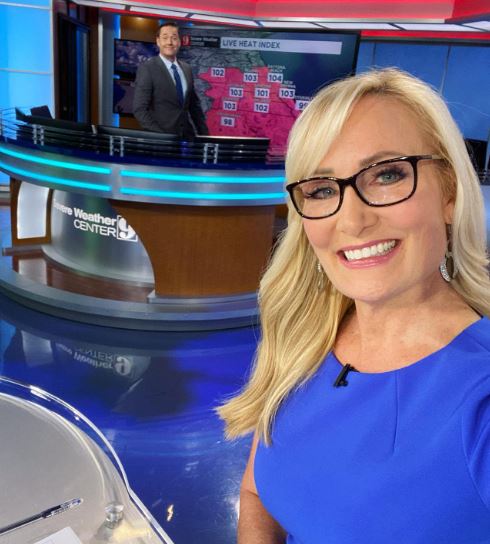 Angela Jacobs (WFTV Reporter) Wiki, Biography, Age, Husband, Net worth ...
