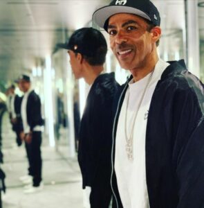 Chris Ivery Wiki: Ellen Pompeo's Husband Age, Biography, Kids, Net ...