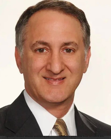 Who is Judge Bruce Reinhart? Wiki, BIO, Age, Wife, Net worth, Family ...