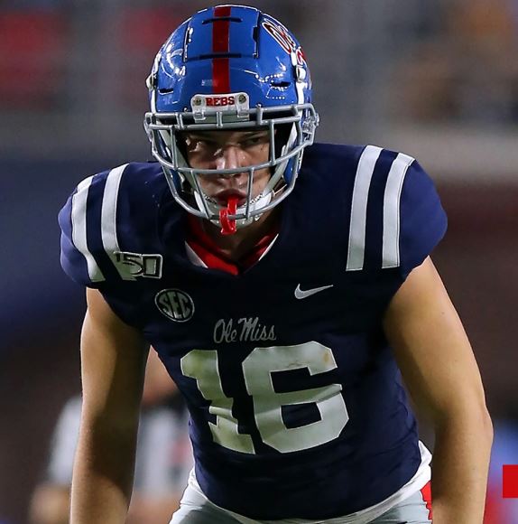Who was Luke Knox? Wiki, Biography, Age, Parents, Brother, Girlfriend ...