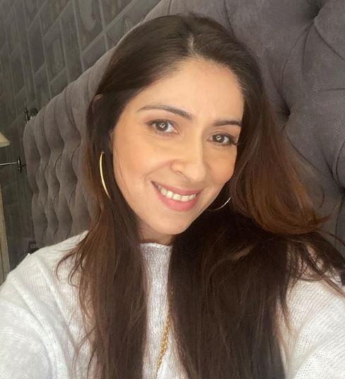Who is Bhavna Pandey? Wiki, Biography, Age, Husband, Kids, Net worth ...