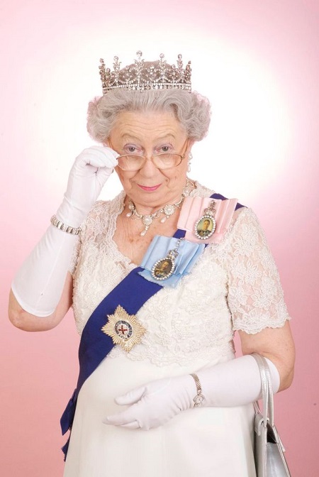 Mary Reynolds Wiki (Queen Elizabeth's Lookalike) Biography, Age ...