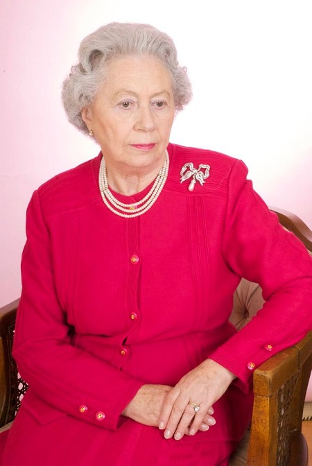 Mary Reynolds Wiki (Queen Elizabeth's Lookalike) Biography, Age ...