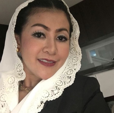 Mischa Hasnaeni Moein: Wiki, Age, Biography, Husband, Net worth ...