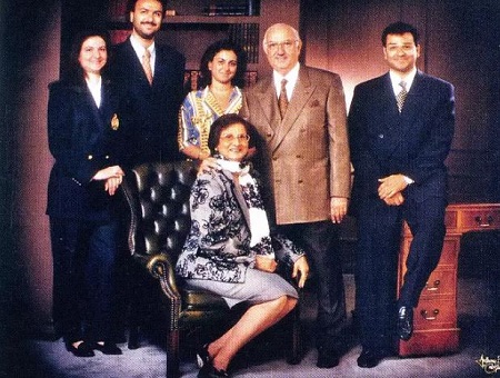 Who is Rohiqa Chagla? Cyrus Mistry's Wife Wiki, Biography, Age, Kids ...