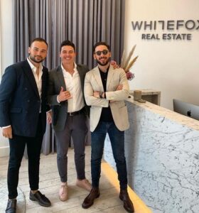 Who is Simon Cohen? Wiki, Bio, Age, Height, Family & Facts About Luxe ...