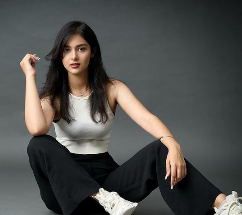 Who is Ameesha Basera? Wiki, Height, Age, Family, Boyfriend, Biography ...