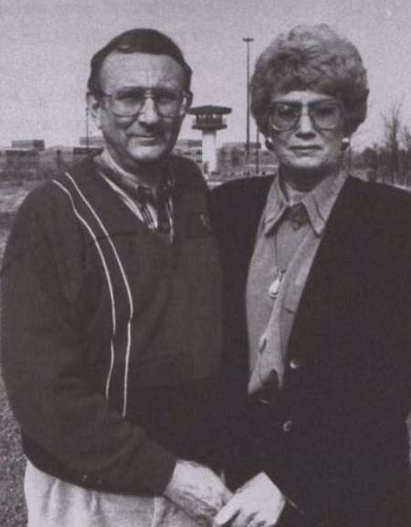 Jeffrey Dahmer Height, Age, Wife, Wiki, Biography, Parents, Murder ...