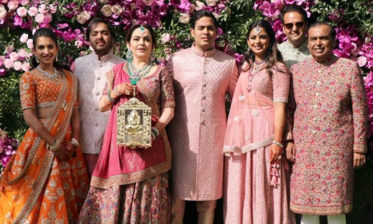 Isha Ambani Wiki, Bio, Husband, Twin, Kids, Net worth, Family, Career ...