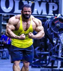 Hadi Choopan: Biography, Height, Weight, Age, Wife, Family, Gym, Diet ...