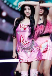 Jinni Nmixx Wiki - Age, Height, Net Worth, Family, Nationality ...
