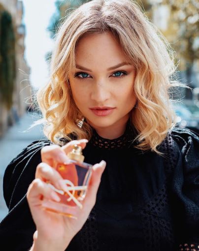 Who is Martha Gambet? Wiki, Age, Parents, Boyfriend, Height, Net worth ...