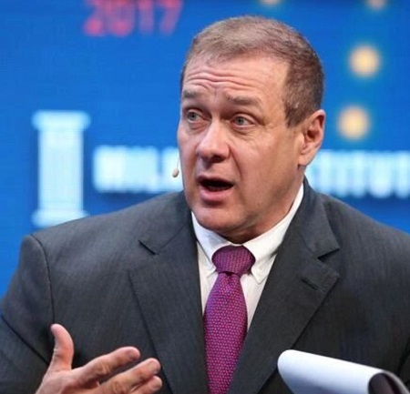 Who was Scott Minerd? Wiki, Age, Net Worth, Wife, Children, Family ...