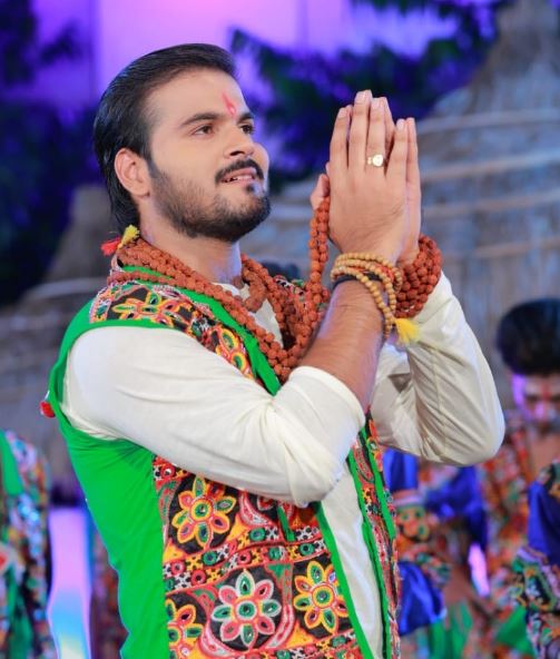 Who is Arvind Akela Kallu? Wiki, Age, Wife, Parents, Caste, Biography ...