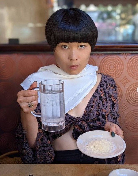 Atsuko Okatsuka: Husband, Family, Biography, Wiki, Height, Age, Net ...