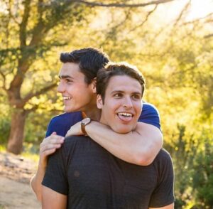 Charlie Hall Wiki, Age, Height, Net Worth, Girlfriend, Parents ...