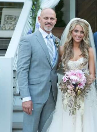 Christina Mandrell Wiki - Husband, Height, Family, Birth Date ...