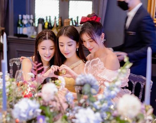 Who was Abby Choi? Husband, Children, Family, Biography, Wiki, Net ...