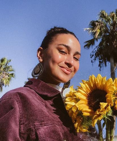 Issa Pressman Wiki - Age, Boyfriend, Family, Height, Nationality, Net ...